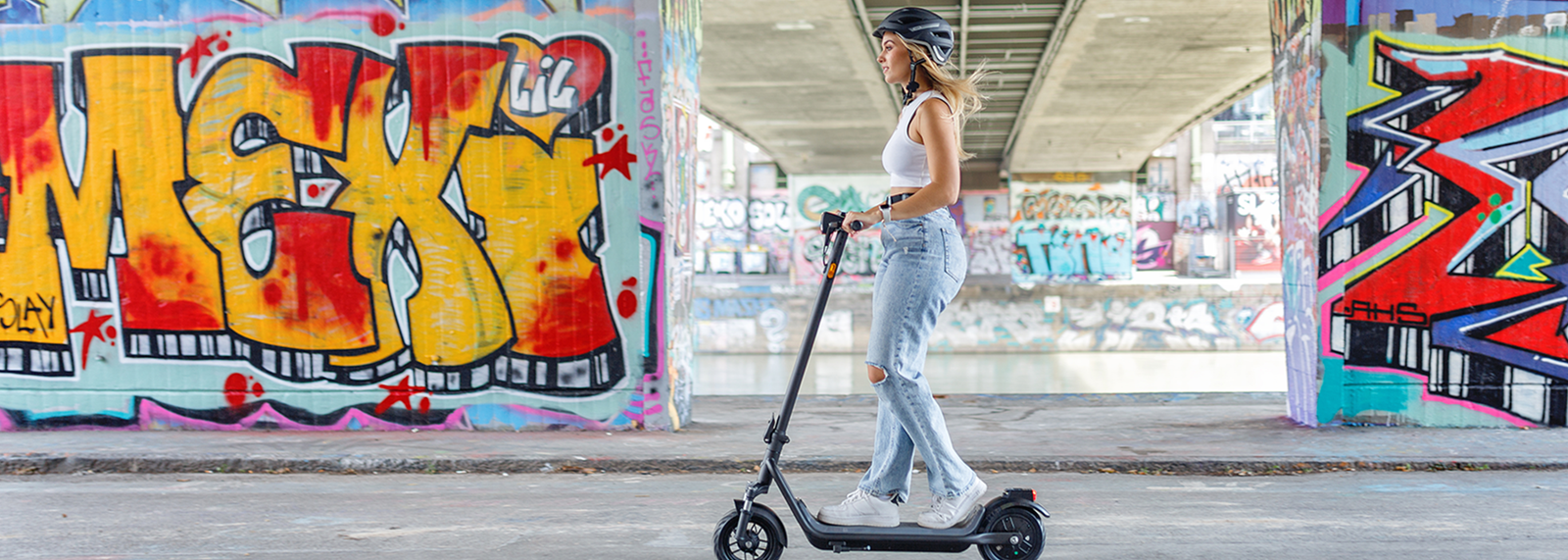 JUSST — Electric Scooters and Bikes for Sale and Rent in Montreal